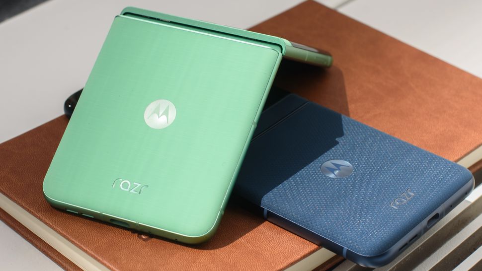 I got hands-on with the new Moto Razr Ultra, and I love that it brings ...