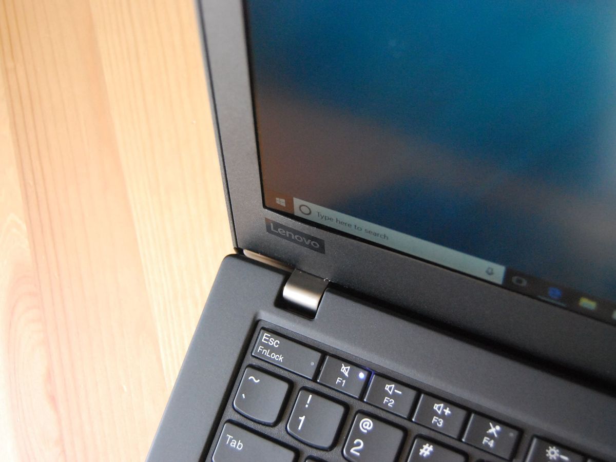 Lenovo ThinkPad X280 Review: Thinner & lighter, but less features ...
