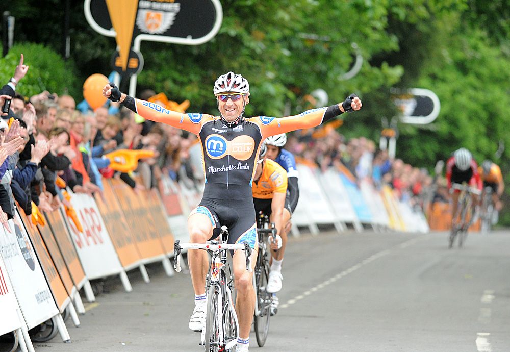 Elliott wins Tour Series round in Durham | Cycling Weekly