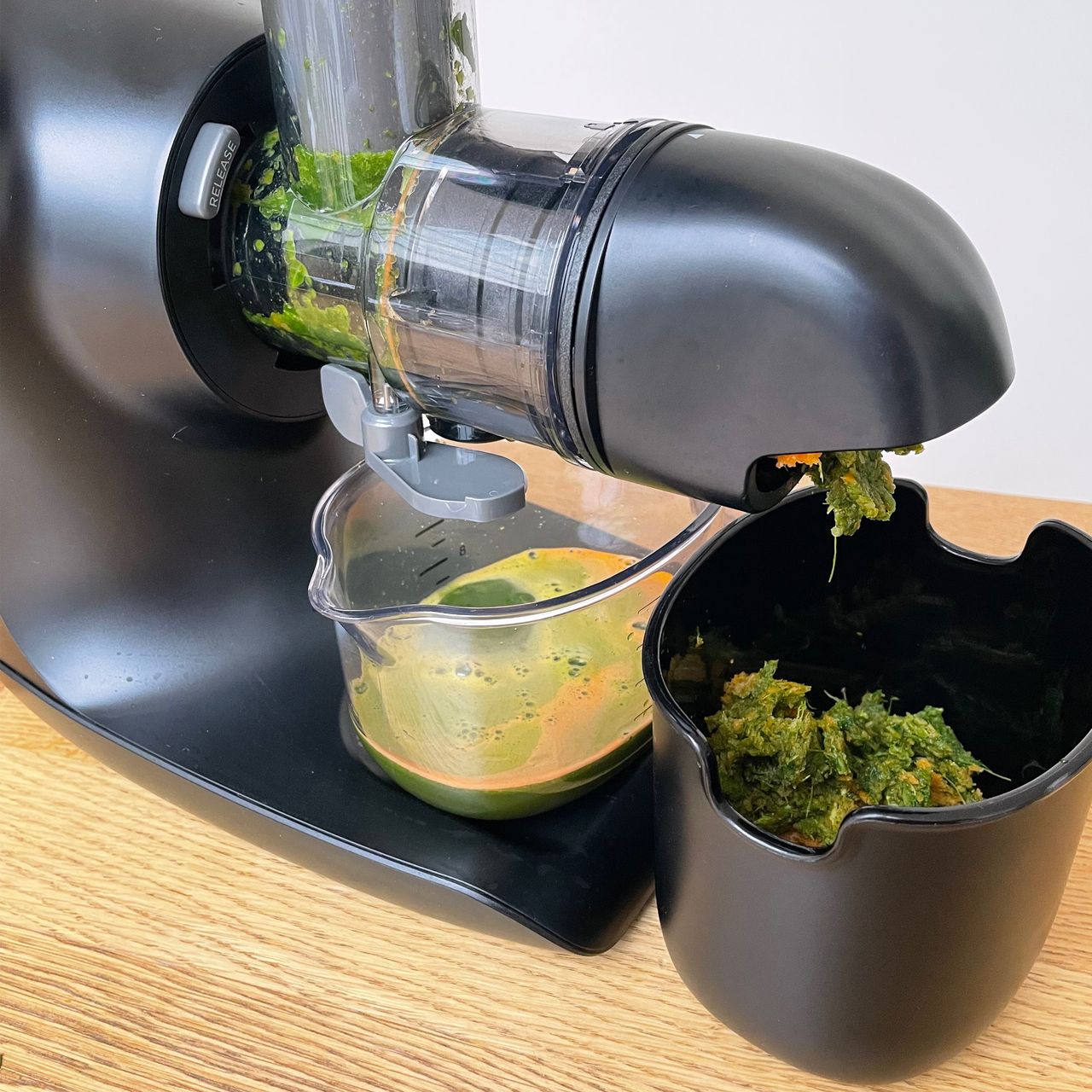 What is a cold press juicer? Everything you need to know | Ideal Home