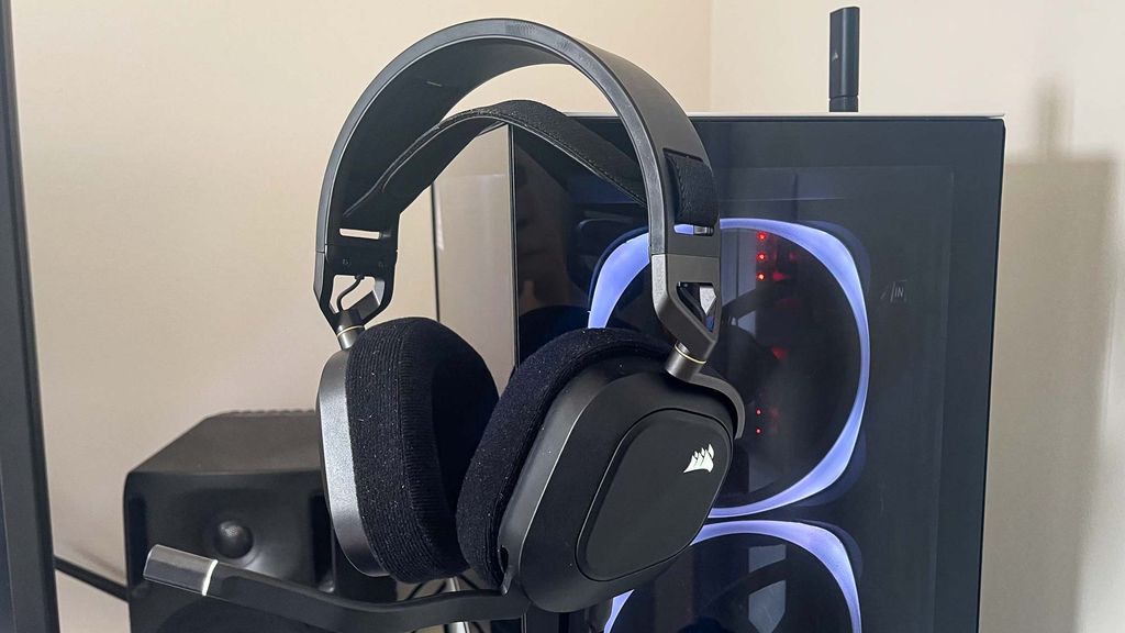 I've been using Corsair's HS80 gaming headset for a year — here’s why ...