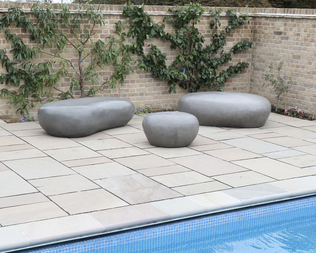 Landscaping with pebbles: 14 creative ways to use them | Gardeningetc