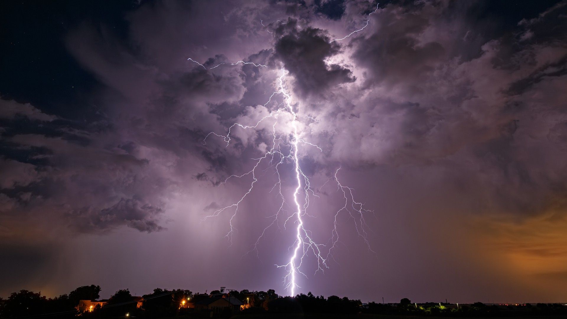 Cosmic rays may be the elusive spark for lightning here on Earth | Space