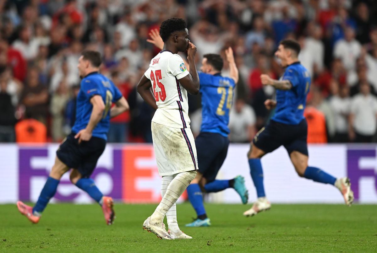 Players who missed penalties in major final shootouts | FourFourTwo