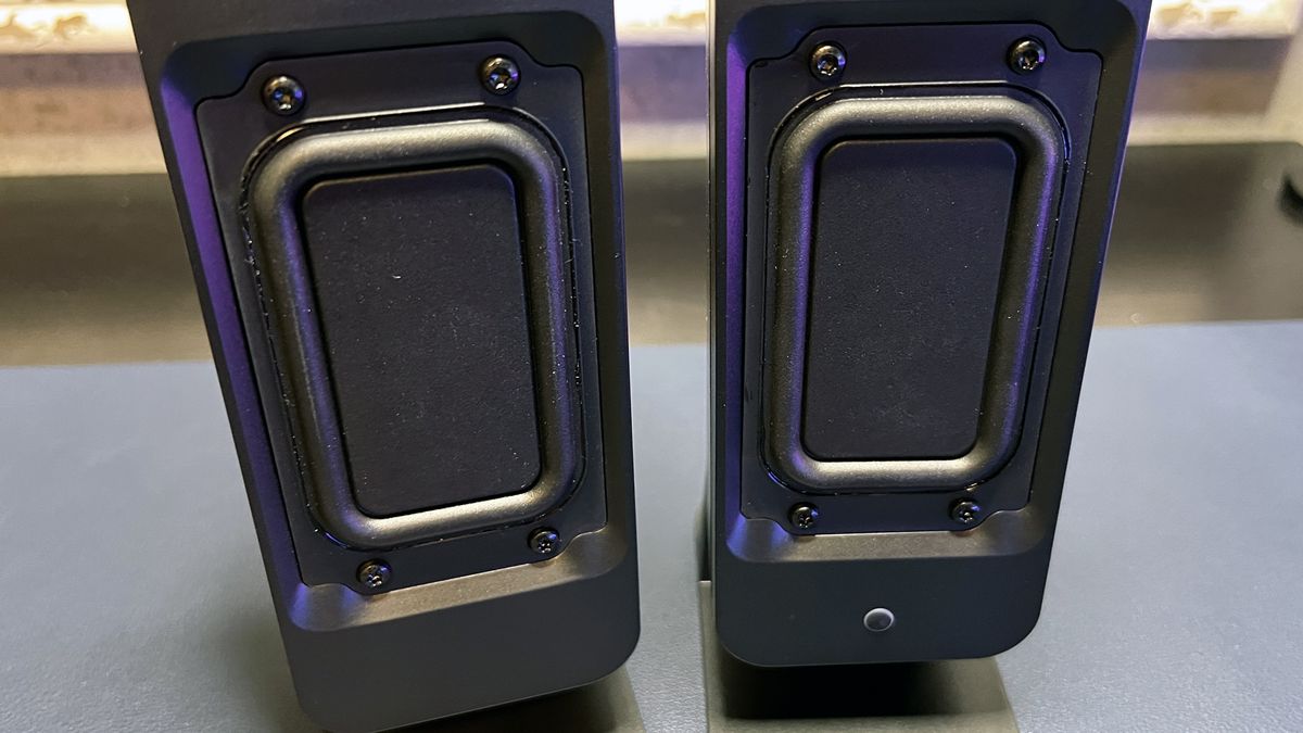 Drop BMR1 Nearfield Monitors Review: Speakers Designed for a Desk Top ...