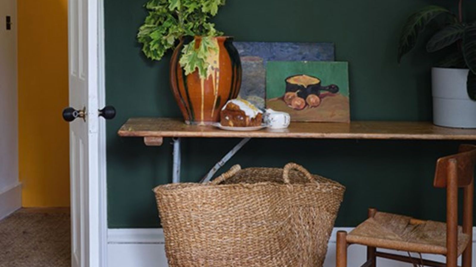 How to use the forest green color trend in your home | Woman & Home