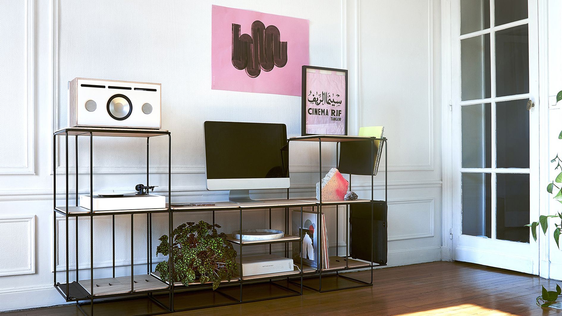 Speaker shelf ideas - experts on the best ways to play music | Livingetc