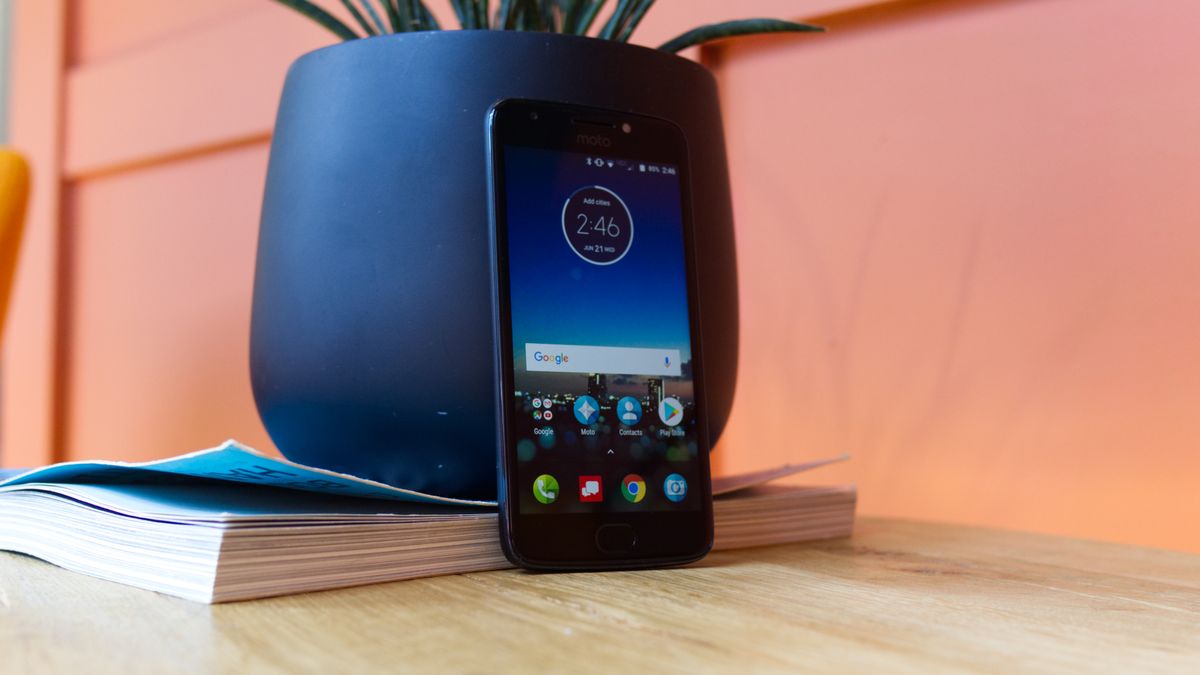 What's it like to use? - Moto E4 review - Page 2 | TechRadar