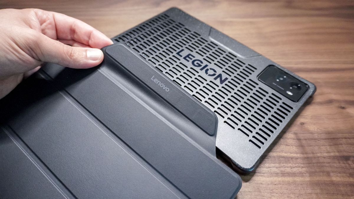 I thought the iPad mini was the perfect small tablet until I tried the ...