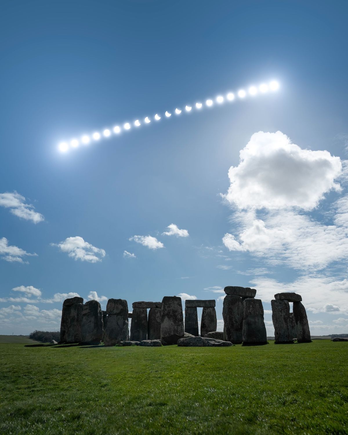 Solar eclipse shines over Stonehenge in stunning photo from ...