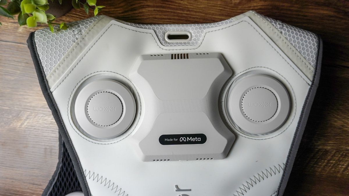 I just tested this VR haptic vest — and it's the best Meta Quest 3 ...