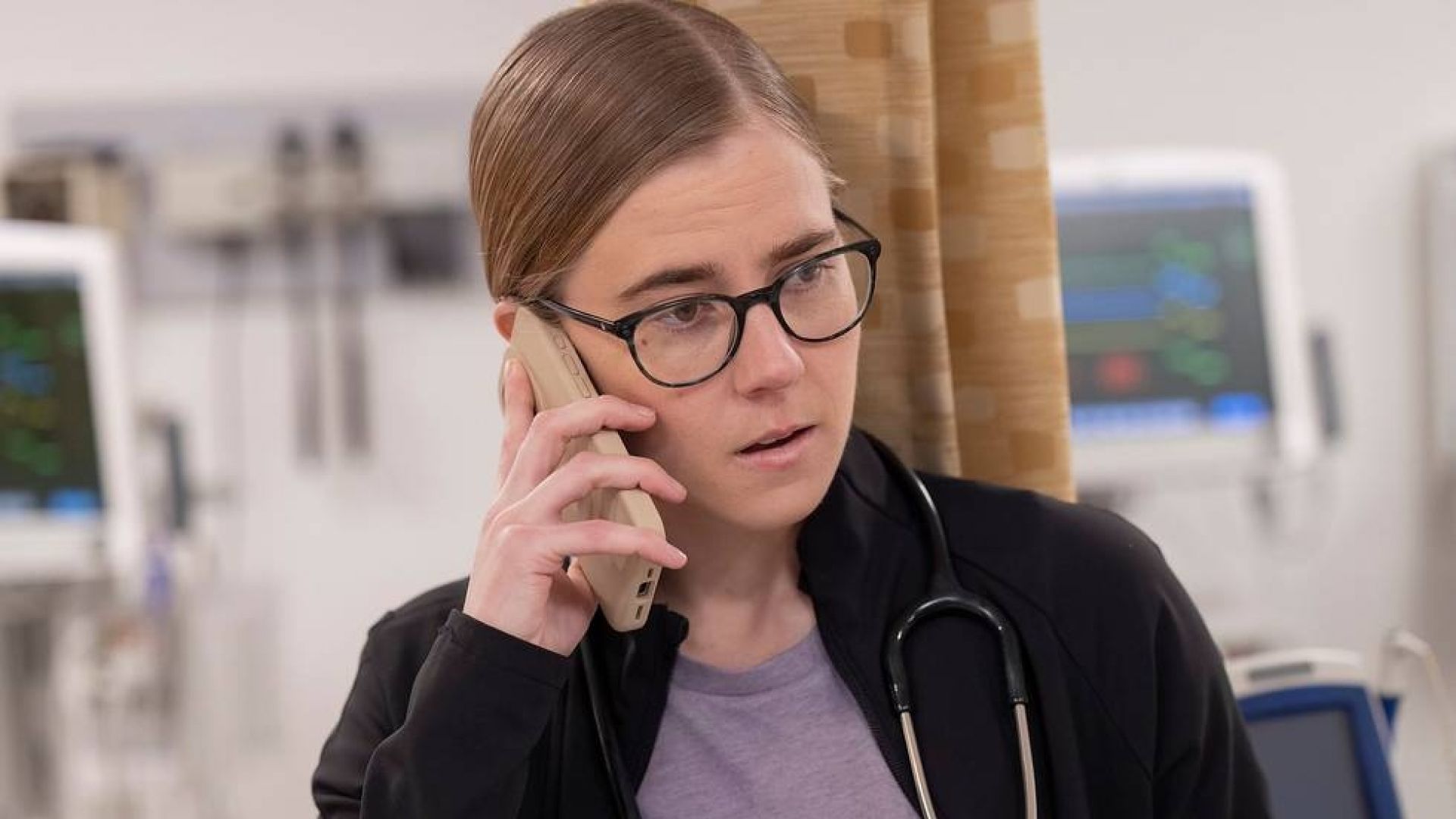 Who Plays Dr. Mel King on 'The Pitt'? Meet Taylor Dearden | Marie Claire