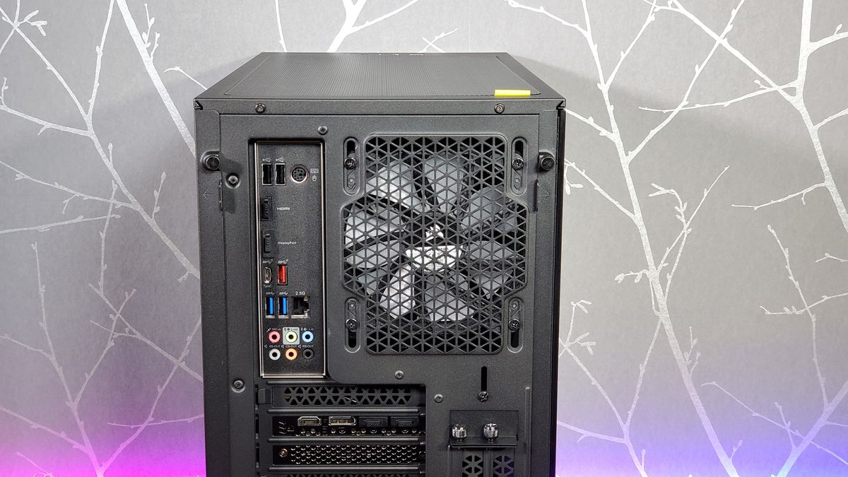 Corsair Vengeance i7200 Review: Colorful, Competent Power | Tom's Hardware