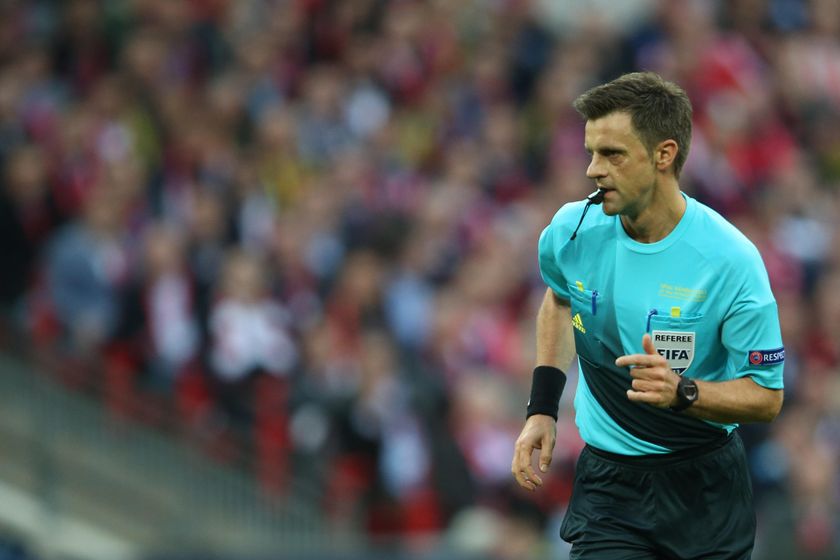 The most iconic football referees | FourFourTwo