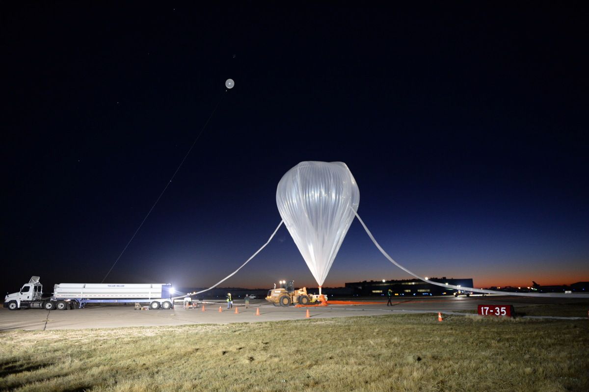 Record-Breaking Supersonic 'Near-Space Dive' in Photos | Space