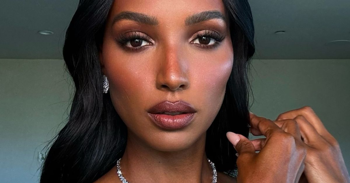 7 Winter Eye Makeup Ideas That Are Chic and Easy to Re-Create | Who ...