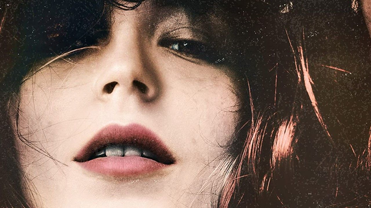 Elizabeth Hurley Posts Topless Photo, Still Looks Amazing At 52 ...