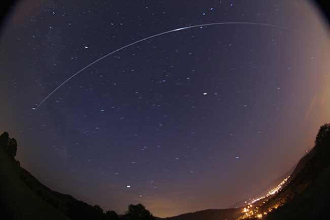 How to See 2 Spaceships in the Night Sky Tonight | Space