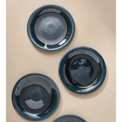 12 best glazed plates that give your table a relaxed joy | Livingetc