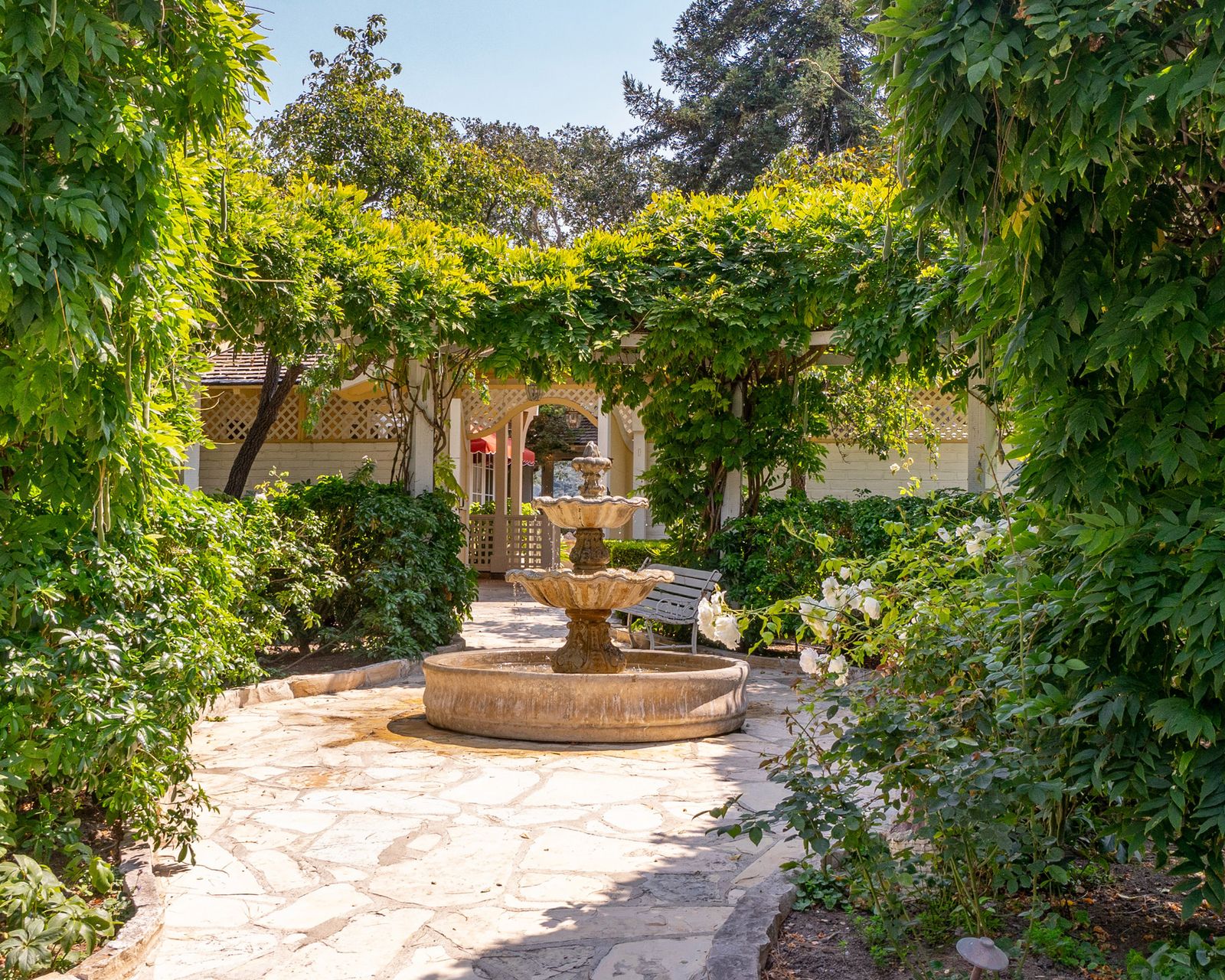 Movie icon Doris Day’s house in California is for sale for $7.4 million ...
