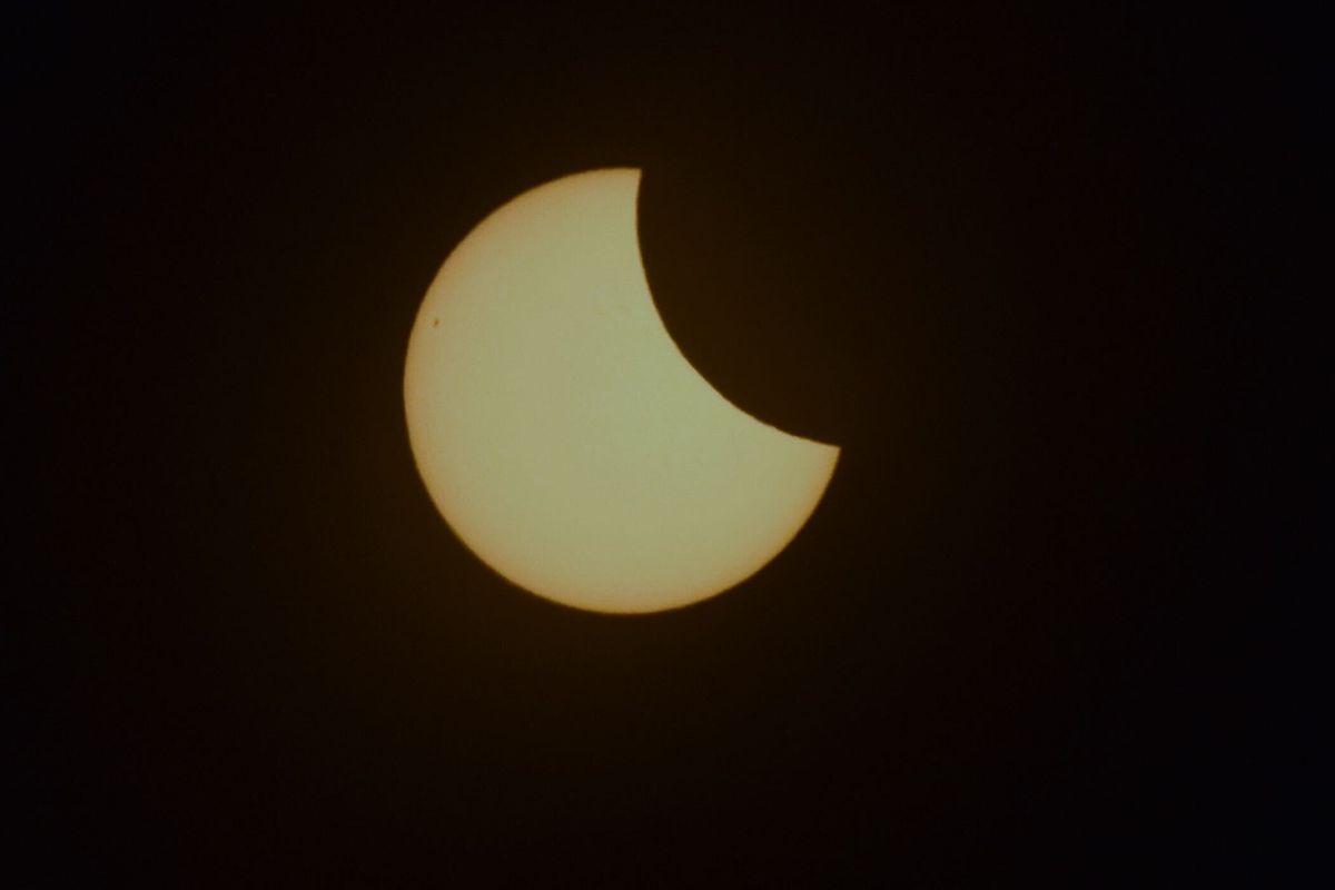 1st solar eclipse of 2025 puts on stunning show for skywatchers around ...