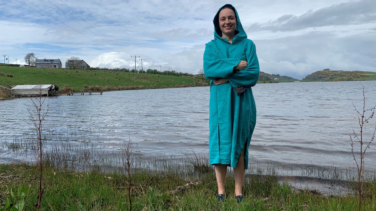 Lifeventure Lightweight Changing Robe review: a roomy companion for ...