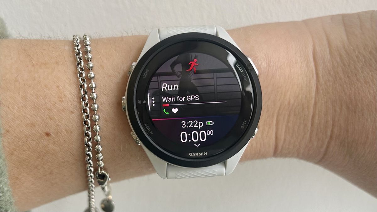 How to change data fields on Garmin Watch | Tom's Guide