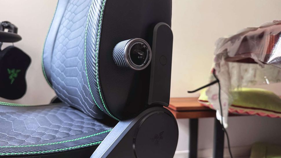 Razer Iskur V2 gaming chair review | PC Gamer