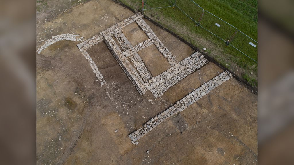 Remains of Roman mercenary and beheaded victim found at ancient site in ...