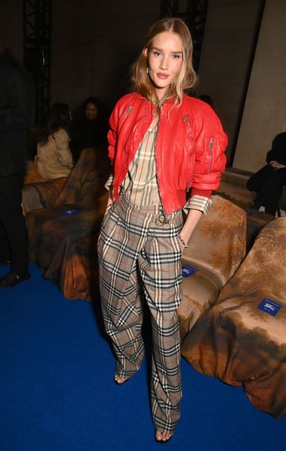 OTK Boots, Velvet, and A-Listers Galore: Burberry Winter 2025 | Who ...