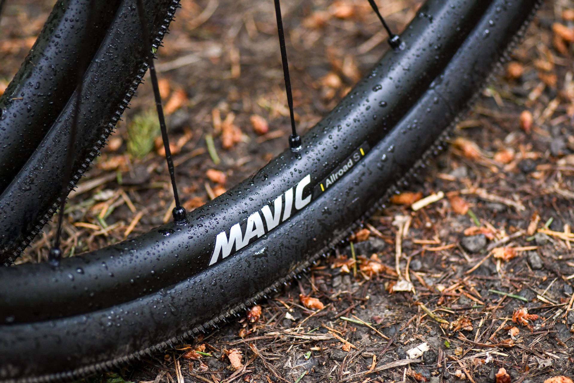 Mavic's latest foray into gravel impresses: the AllRoad S wheelset is ...