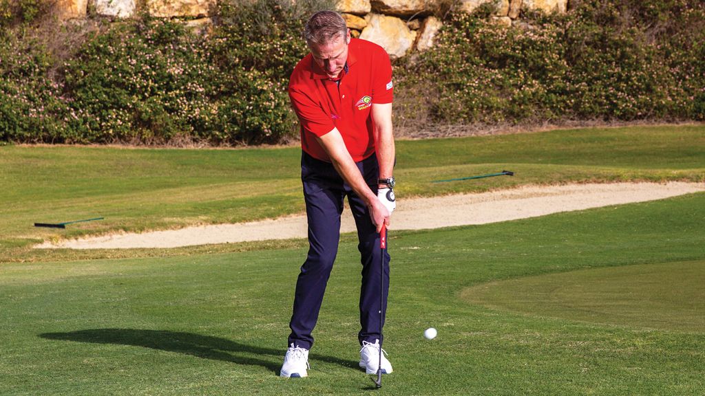 How To Chip In Golf: Tips To Perfect Your Chipping Technique | Golf Monthly