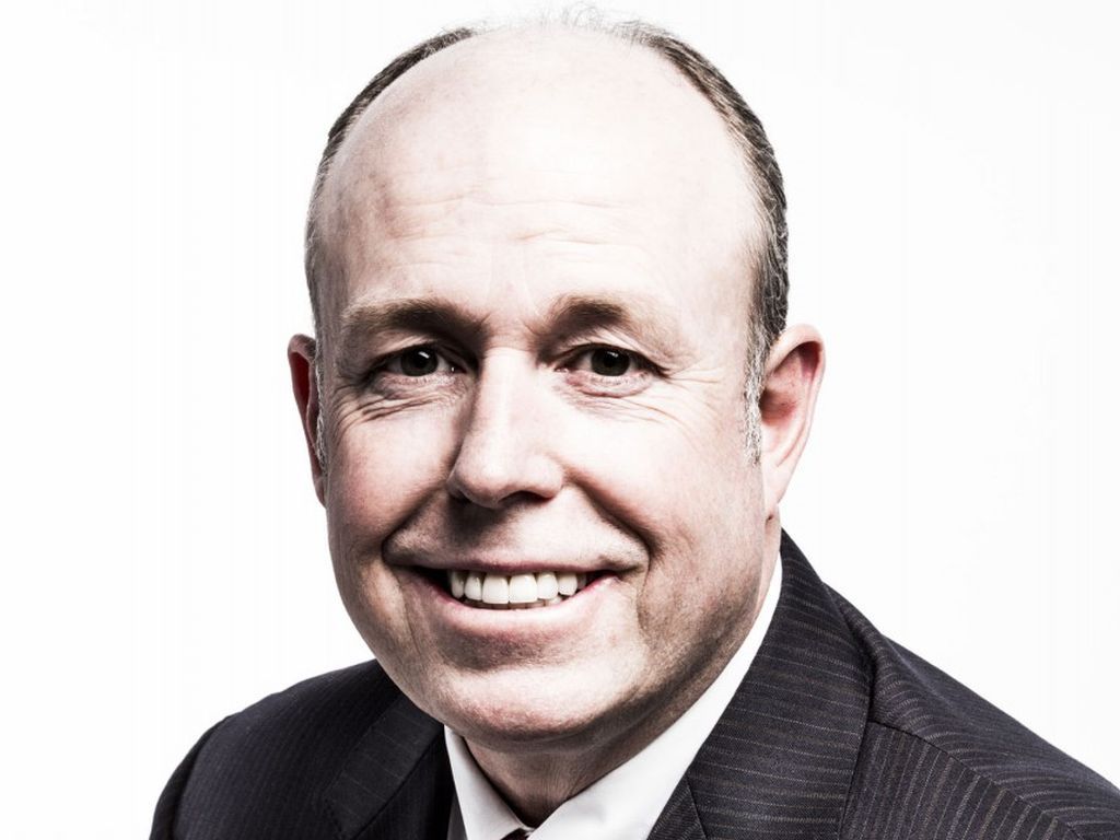 Microsoft to cut jobs in its marketing and sales divisions | Windows ...