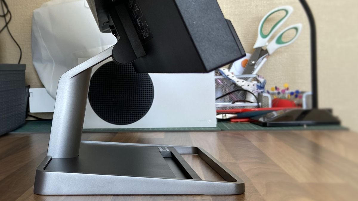Lenovo L32p-30 32" 4K monitor review: Budget 60Hz for at-home creative ...