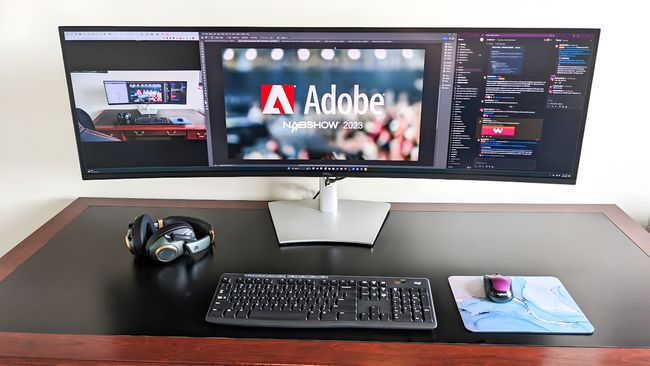 Dell UltraSharp 49 Curved Monitor (U4924DW) review: The multitasker's ...