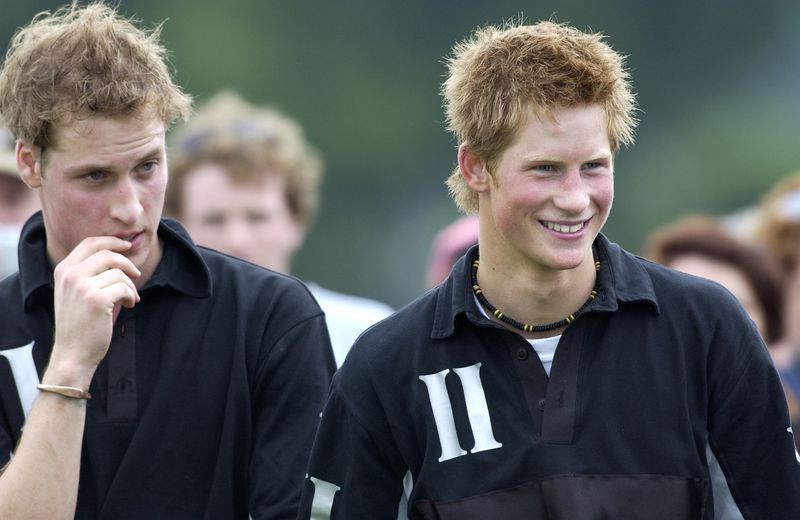 34 Prince Harry Photos Through the Years - Duke of Sussex Life History ...