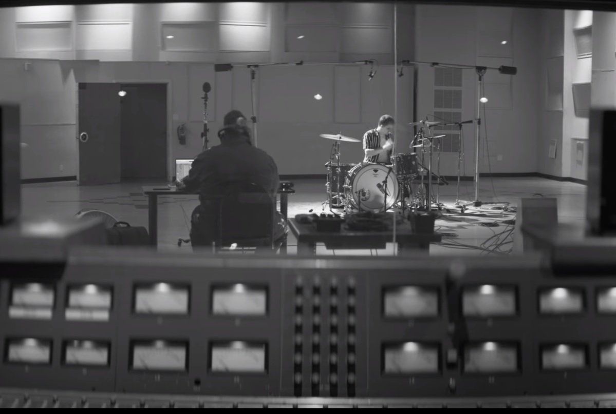 Apple releases new video with Grammy-nominated producer Oak Felder | iMore