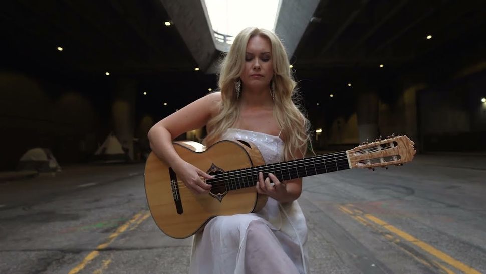 Randy Rhoads is honoured with cover by classical guitarist | Louder