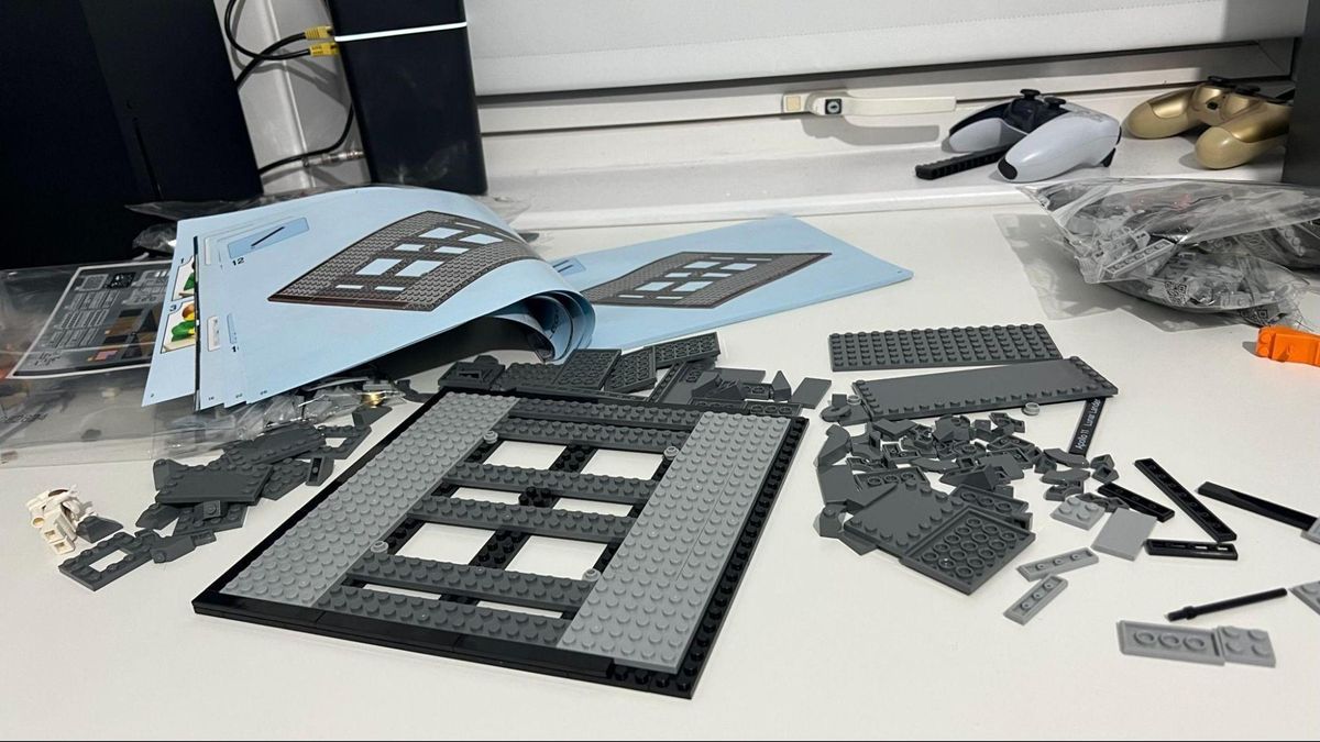 Lego NASA Apollo 11 Lunar Lander review | Space