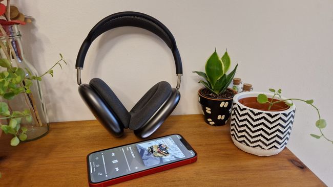 Bose QuietComfort Ultra Headphones vs Apple AirPods Max: which flagship ...