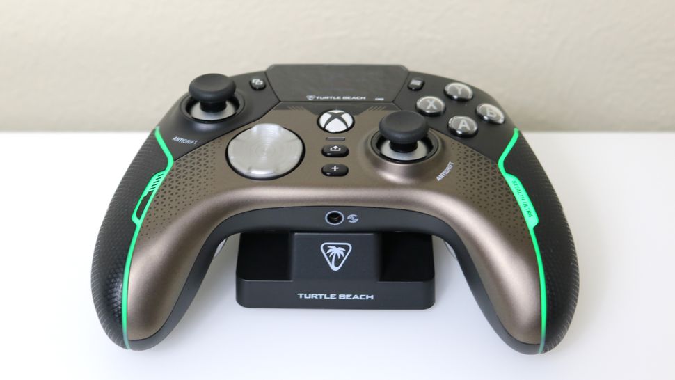 I tried Turtle Beach’s new Stealth Ultra pro controller and the Elite ...