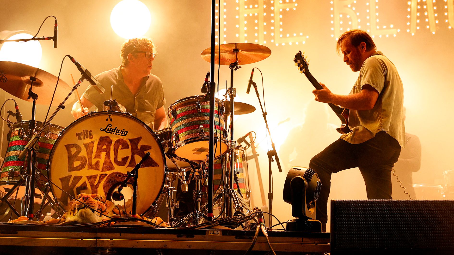 The Black Keys announce 11th studio album, Dropout Boogie, drop slick ...