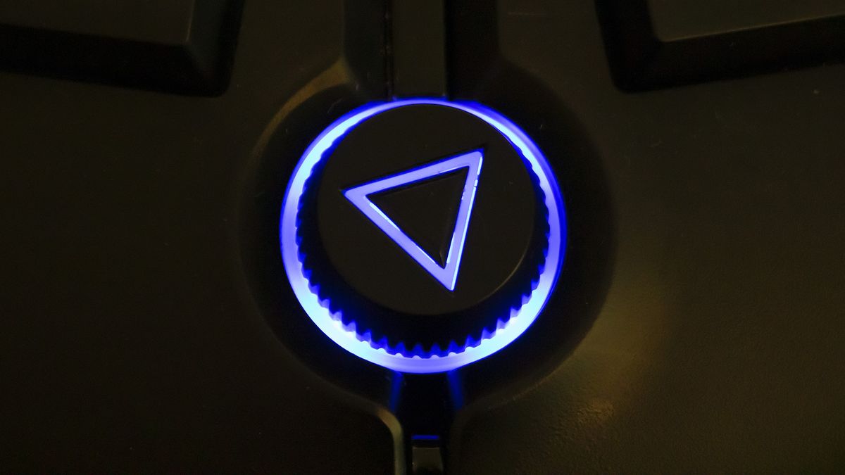 Cloud Nine C989 ErgoFS Mechanical Split Keyboard Review: Ergonomic ...