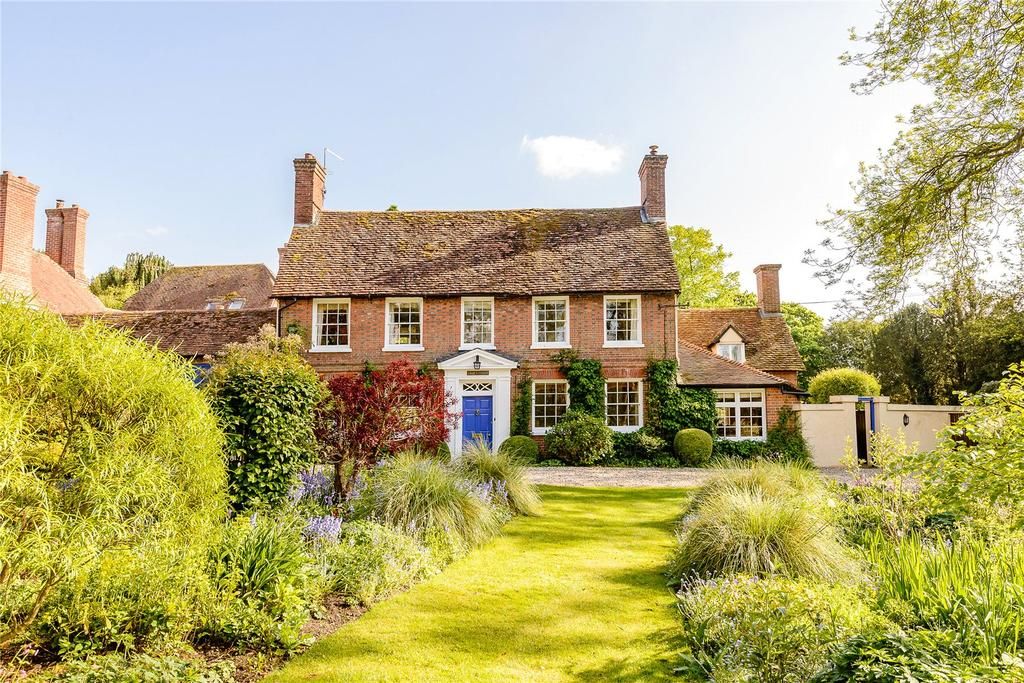 17 spectacular homes, as seen in Country Life | Country Life