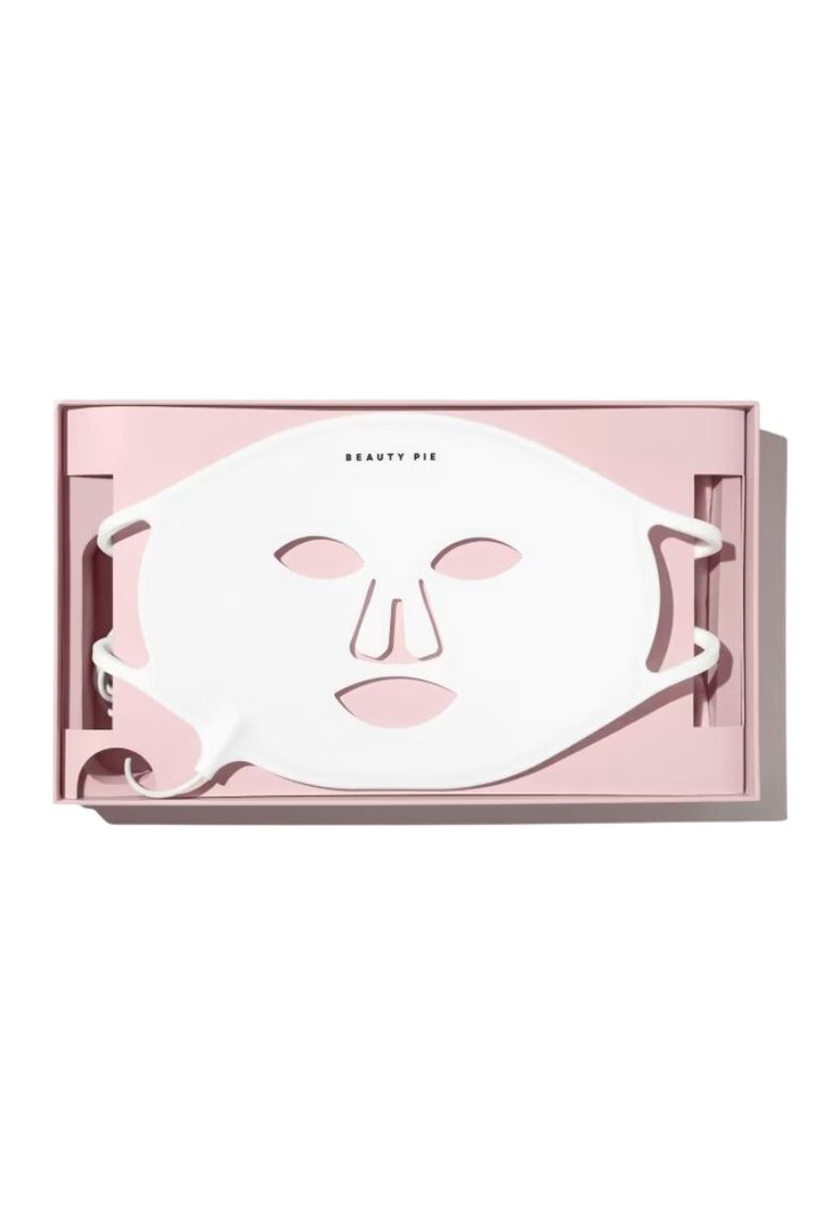 We Tested The Light Salon's Boost LED Face Mask for Weeks | Who What Wear