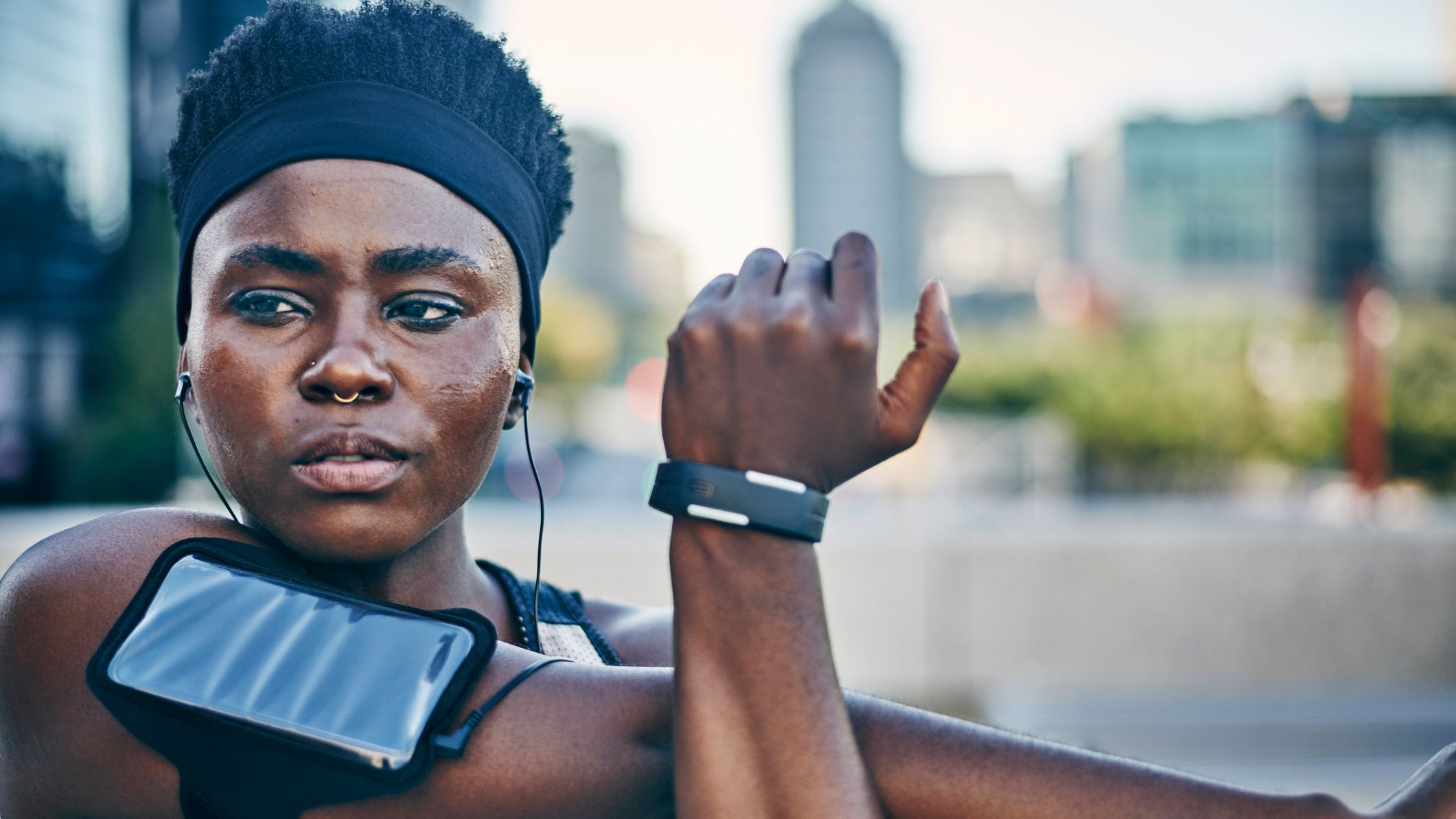 Should you listen to music or podcasts during your workout? | Fit&Well