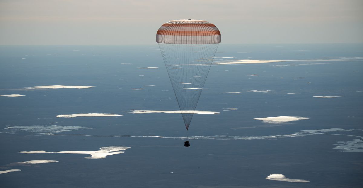 3 Space Station Crewmembers Return to Earth Tonight: Watch It Live | Space