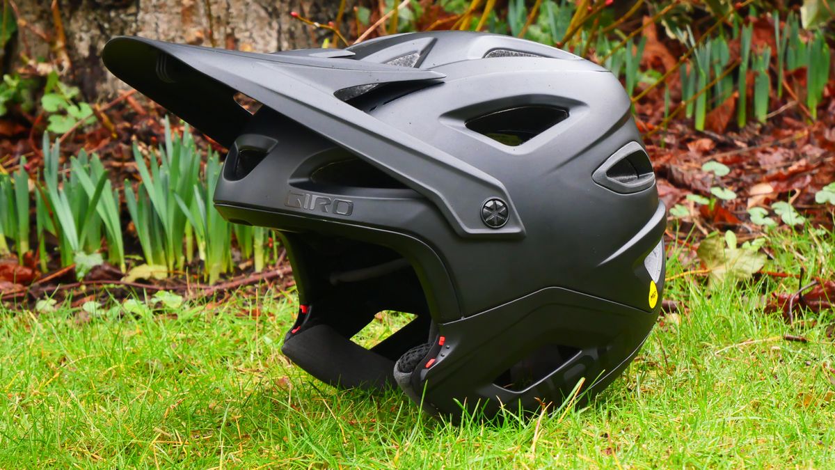 Giro Switchblade MIPS full-face helmet review – convertible DH ...