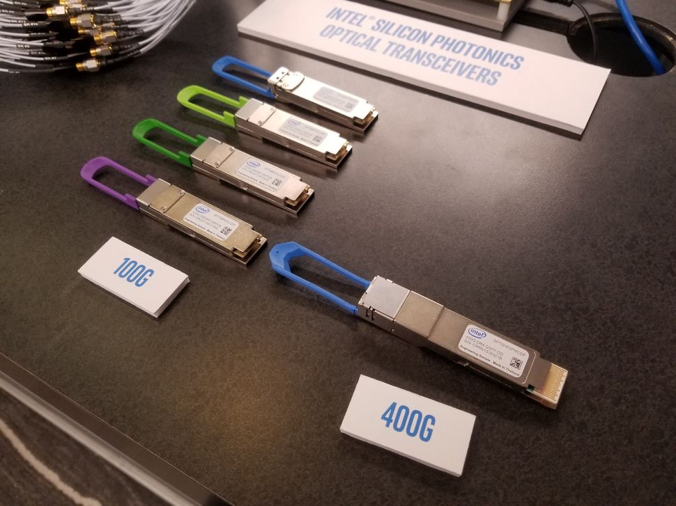 Intel Demos Its First 400GbE Silicon Photonics Transceiver, Outlines ...