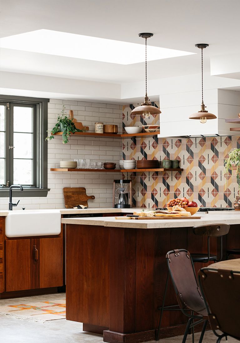 Should I tile my entire kitchen wall? Here's what experts say | Livingetc